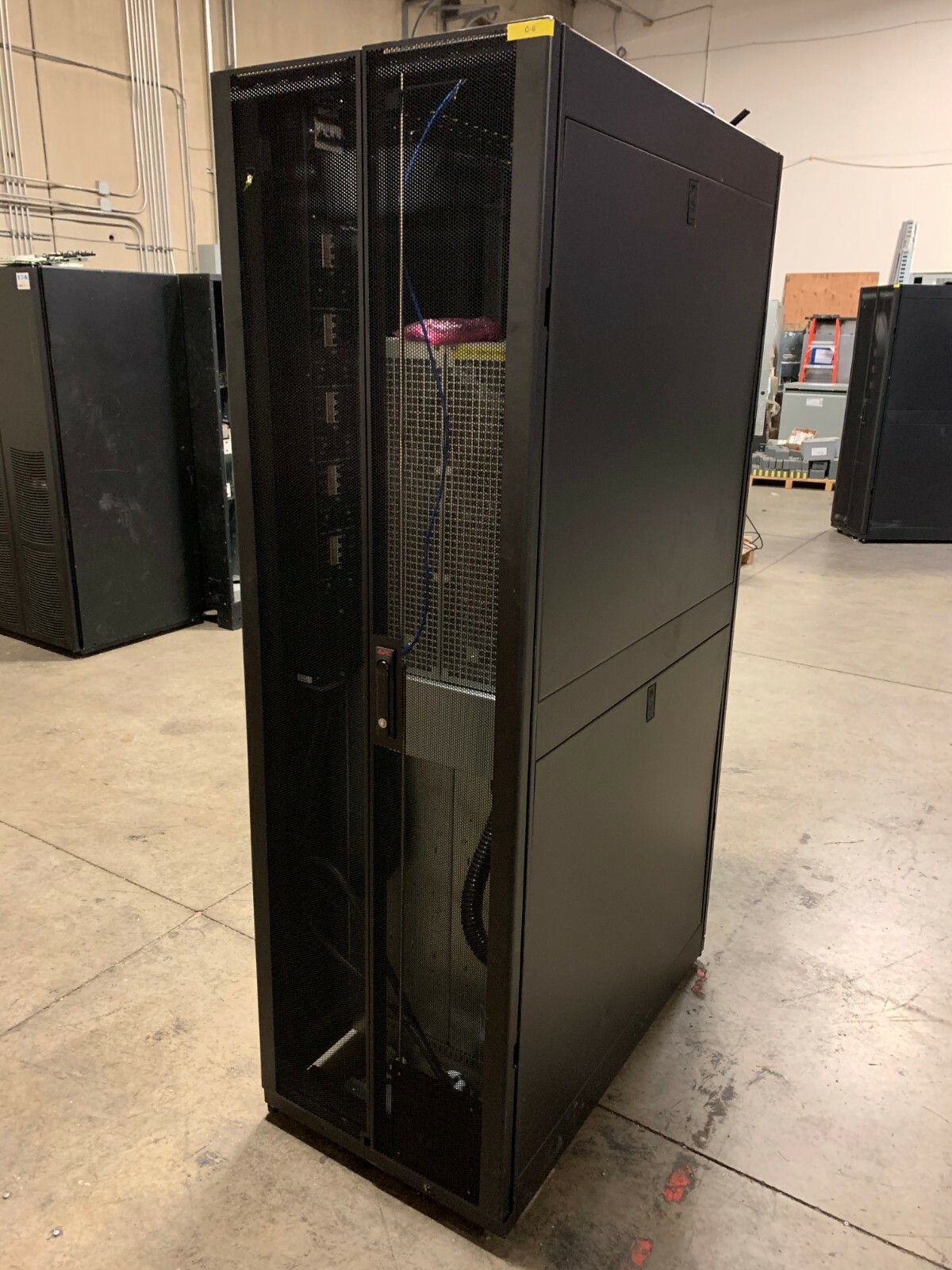 American Power Conversion (APC) - SUVTRF20KB5F - Suvt 20kva Frm Comp ...