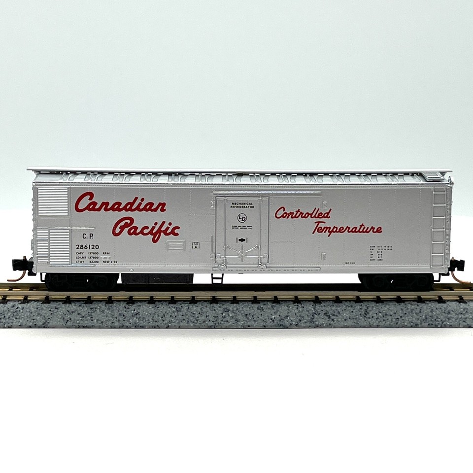 Micro-Trains 06900030 Canadian Pacific 51 ft Mechanical Reefer CP ...