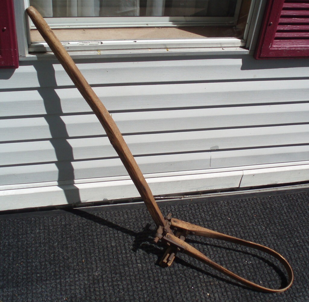 DUTCH HUNTING ARTIFACT ?? RARE PRIMITIVE ANTIQUE MECHANICAL YOKE ...