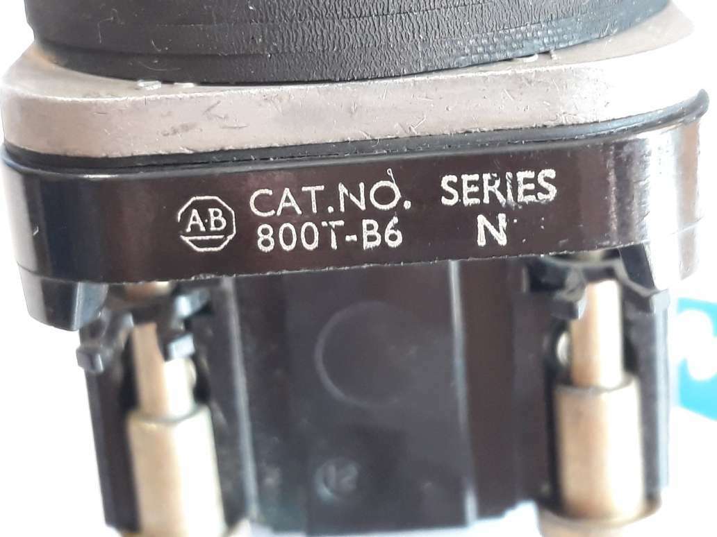 ALLEN BRADLEY 800T XD2 SERIES C 600VAC / 800T B6 SERIES N RED (NEW OLD ...