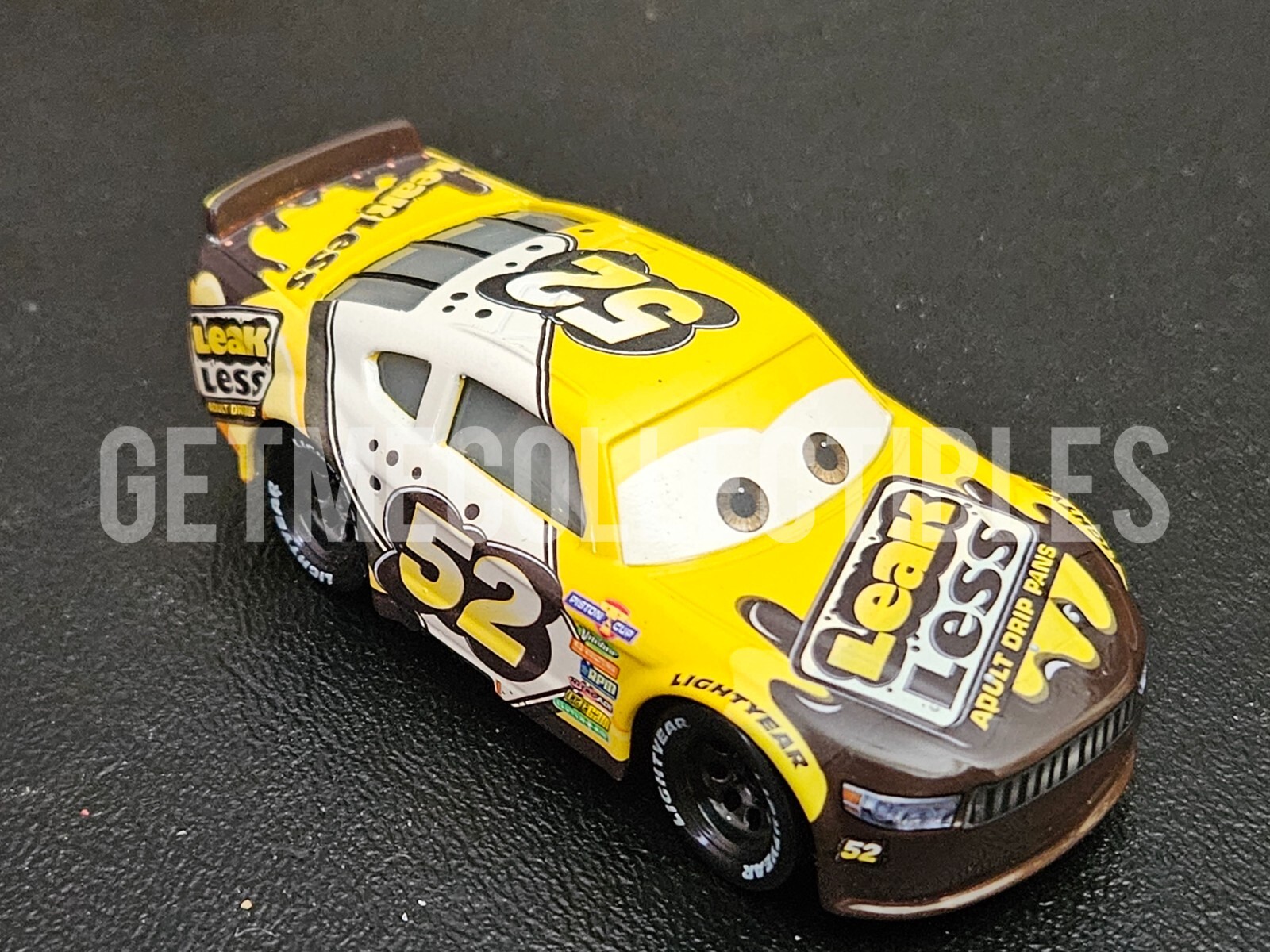 Disney Pixar The World of Cars Leak Less No. 52 lot 1