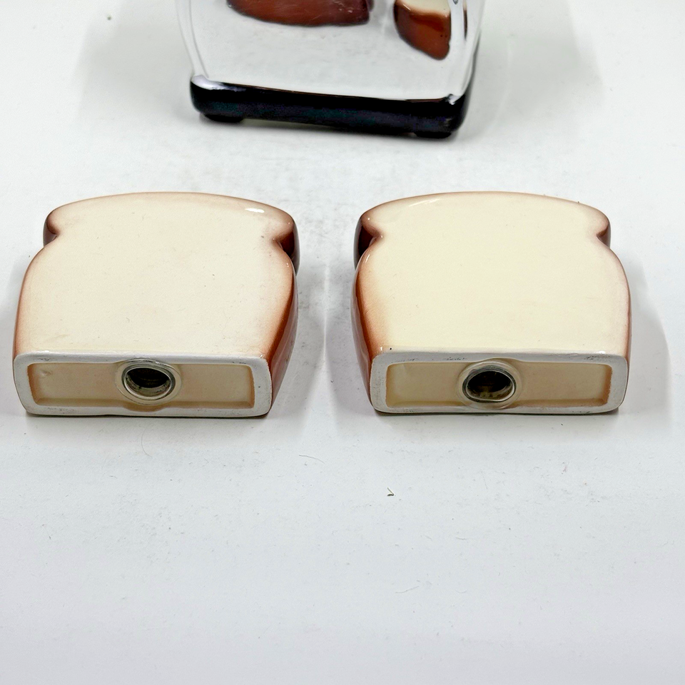 Chrome-Effect Ceramic Toaster & Sliced Bread Salt & Pepper Shaker Set ...