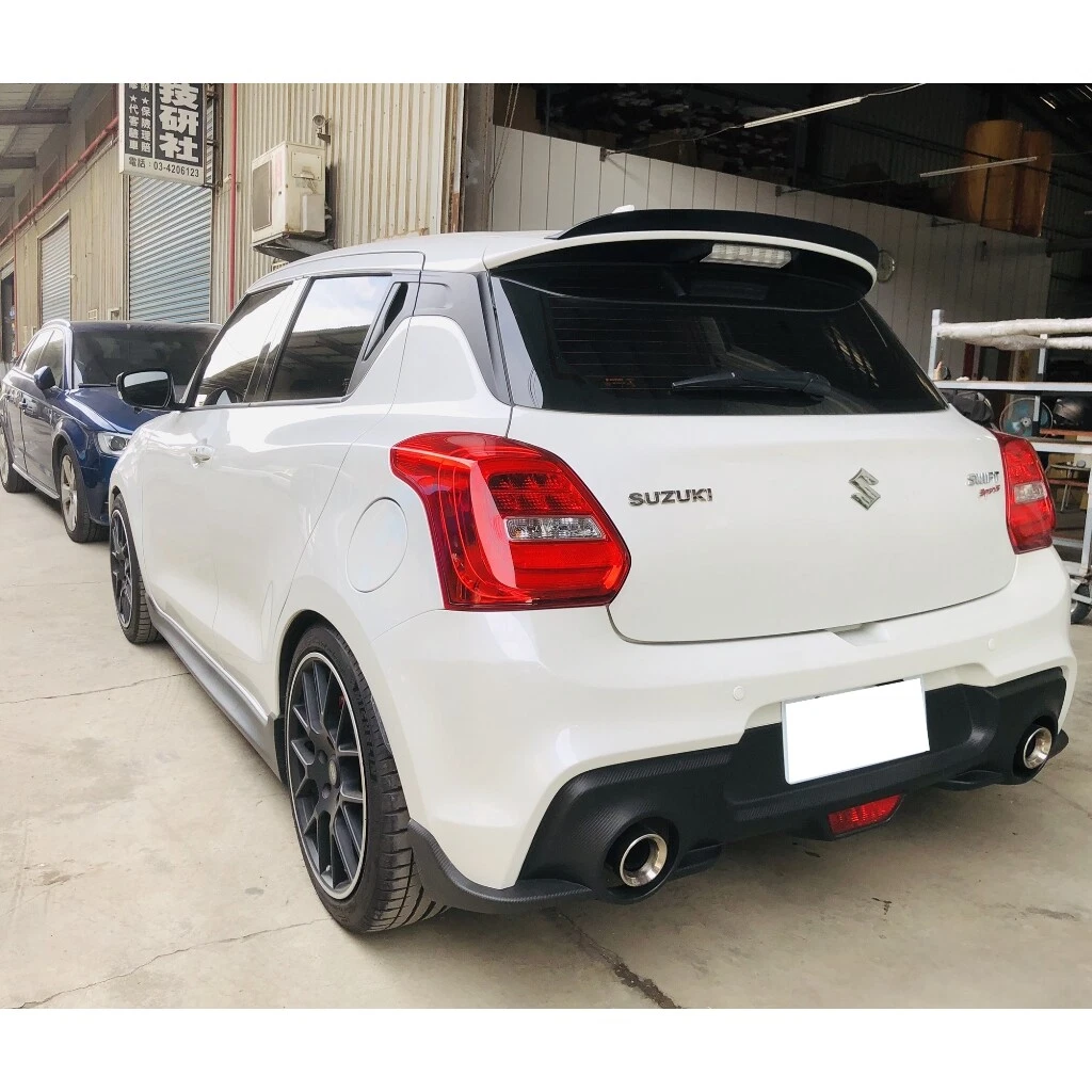 White Suzuki Swift Sport