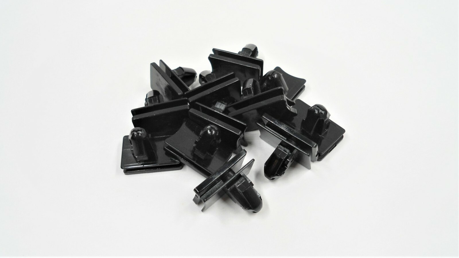 NEW! 12 ROCKER PANEL MOULDING CLIPS FOR INFINITI & NISSAN! FITS ...