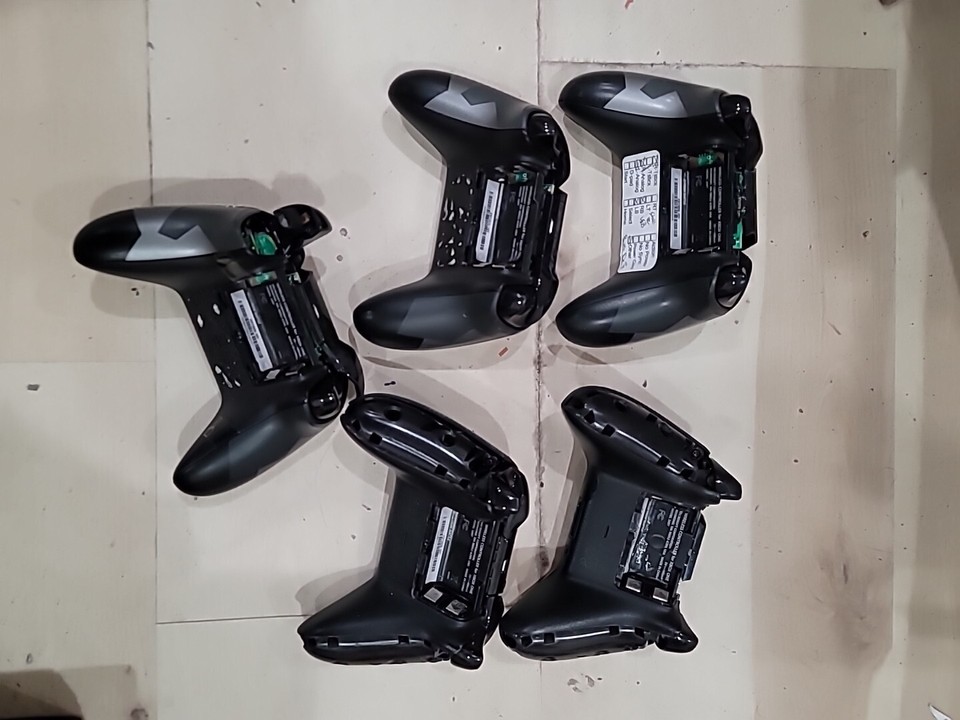 Microsoft Xbox One Wireless Controller 1697 -LOT OF 5 AS IS | eBay