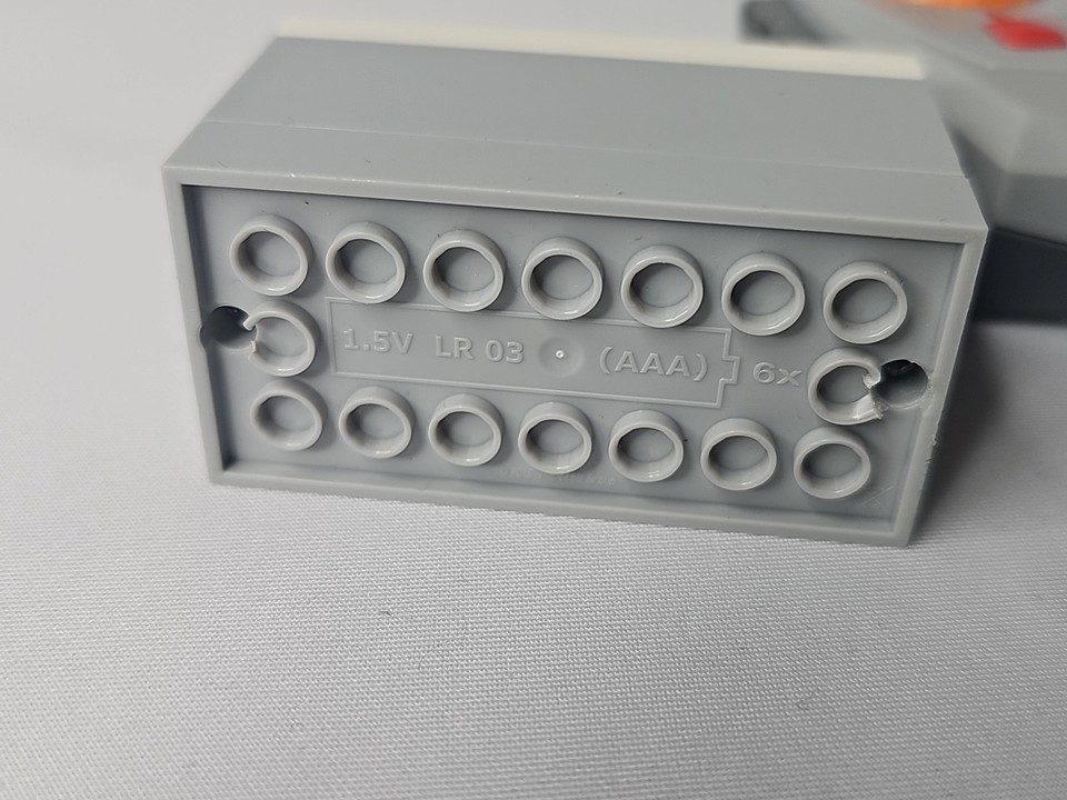 Lego 88009 Powered Up Parts Bluetooth Battery Box/Receiver Train Motor ...