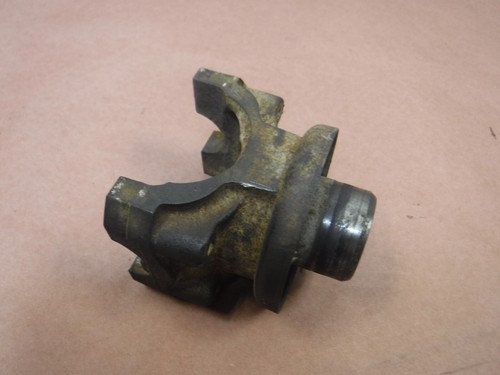 Jeep Wrangler YJ 87-95 NP 231 Transfer Case Front Output Yoke Factory ...