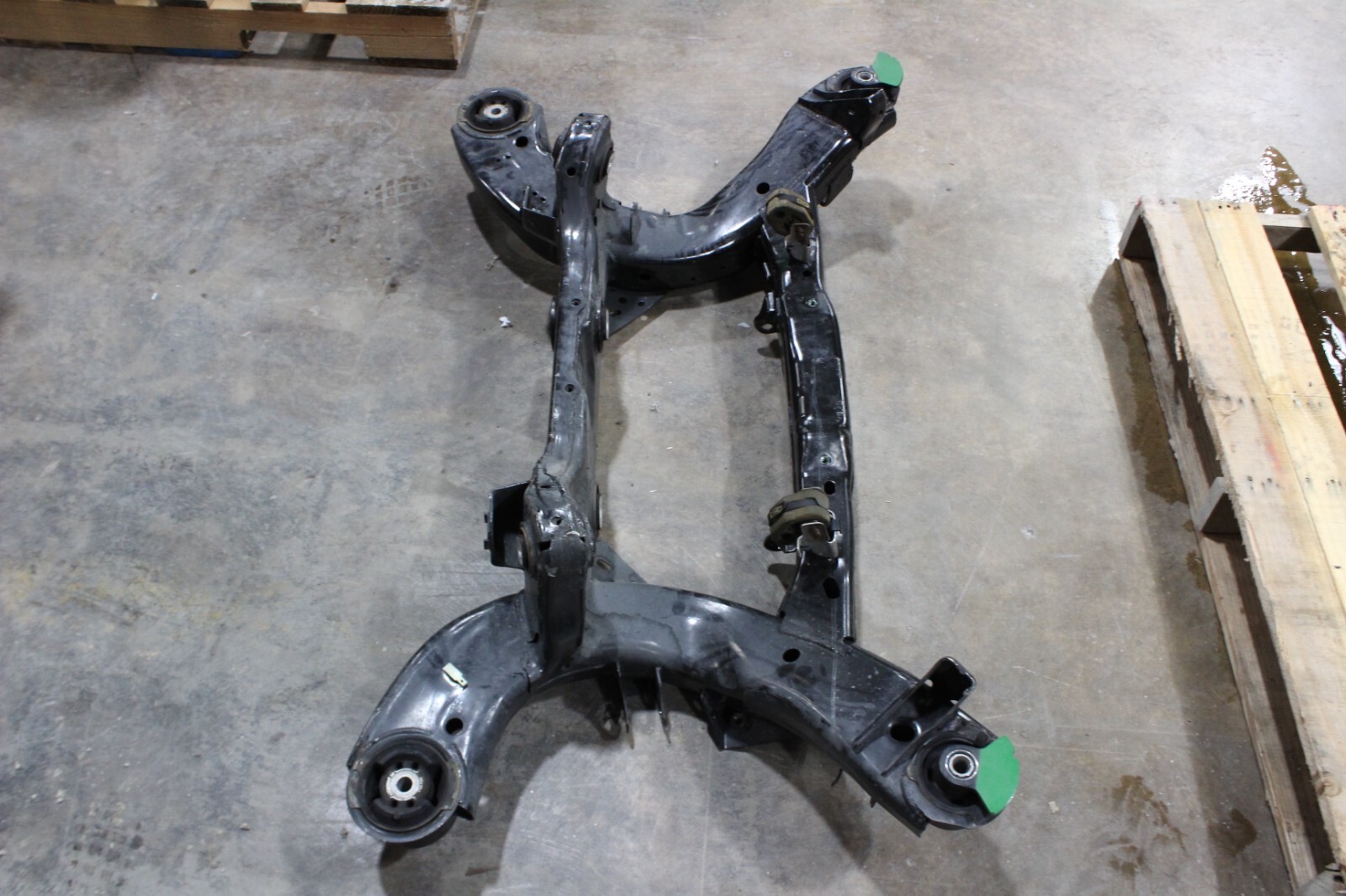2015-2020 DODGE CHALLENGER SRT HELLCAT REAR SUBFRAME CROSSMEMBER CRADLE ...