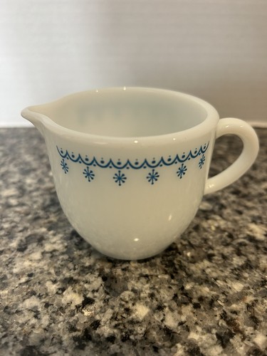 Vintage Pyrex Creamer Blue Snowflake Pattern #722 | eBay