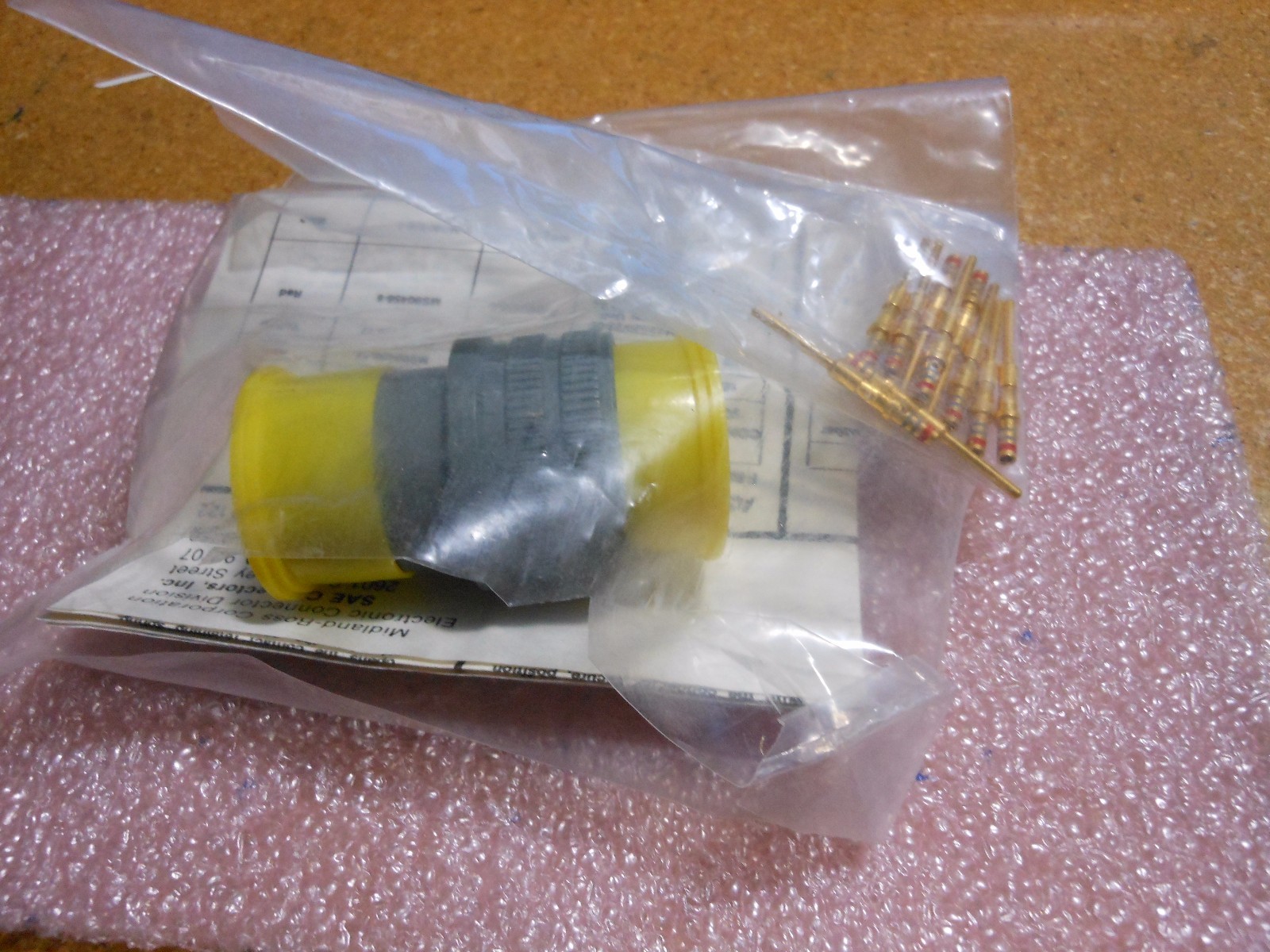 SAE CONNECTOR W/CONTACTS PART # MS3406D-18-1PX NSN: 5935-01-025-2158 | eBay