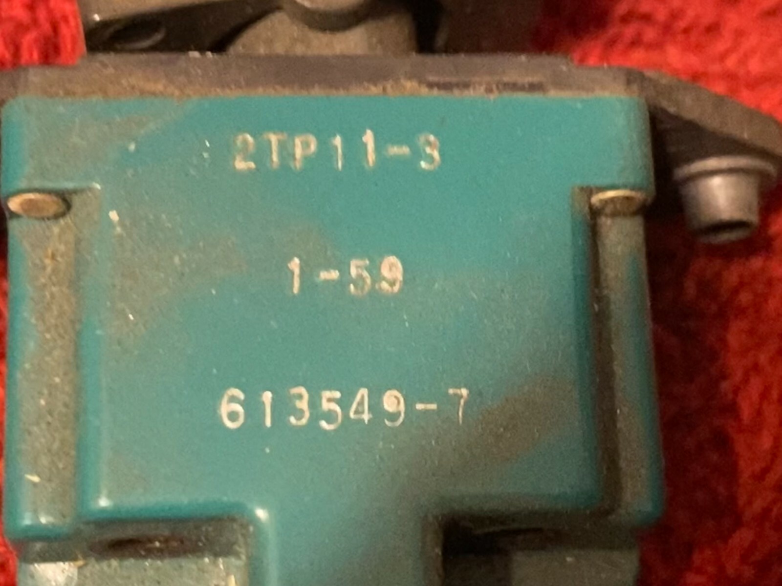 MICRO SWITCH AIRCRAFT ROCKER SWITCHES CIRCUIT BREAKERS LOT OF 11 | eBay