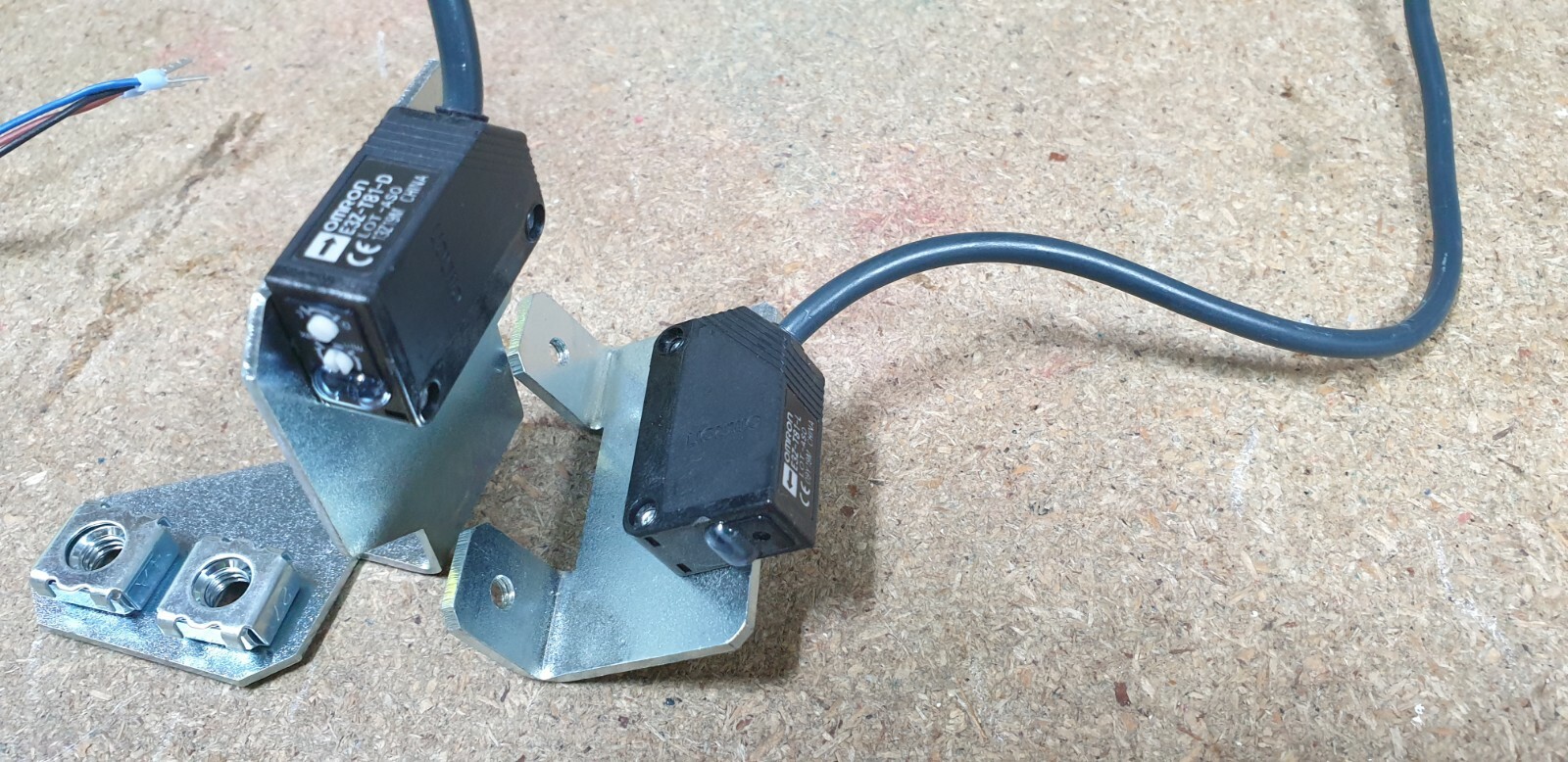 Omron E3Z-T81-D, E3Z-T81-L Photoelectric through-beam sensor, emiter ...