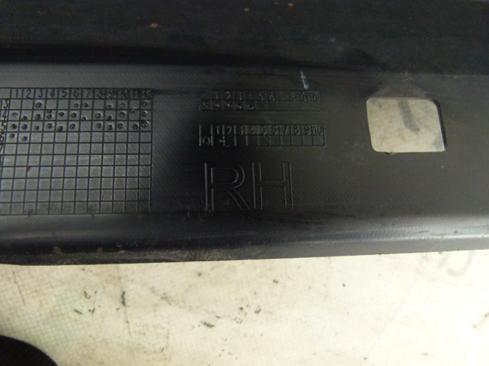 MERCEDES GLA X156 LCI AMG LINE EDITION 2017-19 RIGHT SIDE SKIRT ...