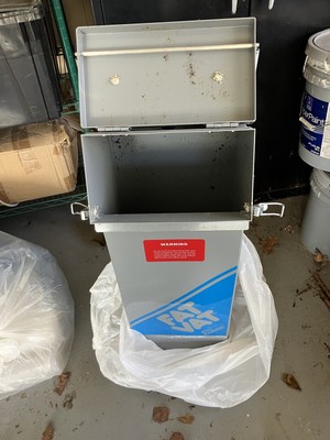 Pitco D9109105 FAT VAT 40 lb. Waste Oil Transport Container | eBay