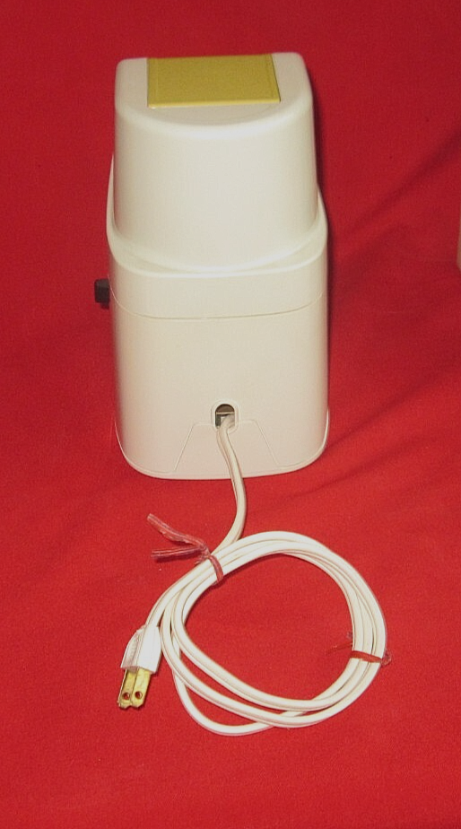 New in Open Box Waring Ice Crusher Model CR110-3 - Harvest Color | eBay