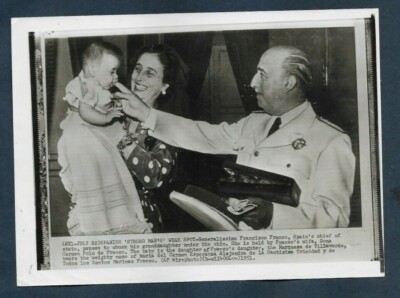 SPAIN CHIEF OF STATE GEN FRANCISCO FRANCO WIFE & GRANDDAUGHTER 1951 ...
