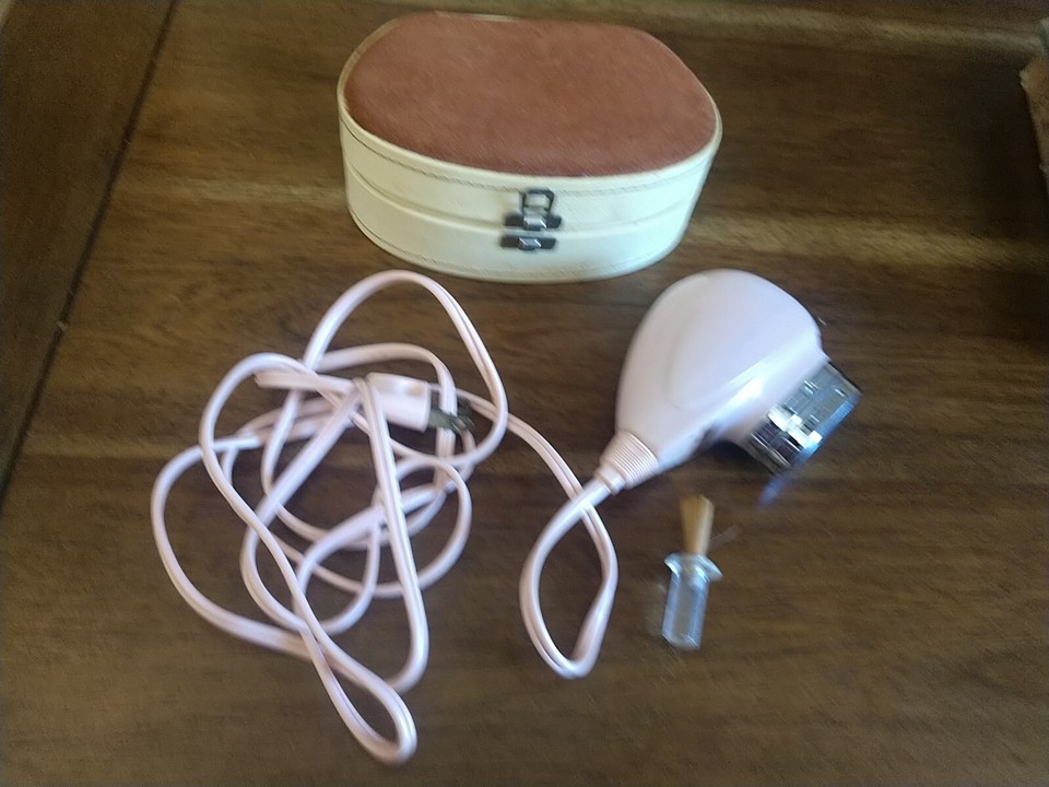 Pink Lady Norelco Electric Shaving Razor Vanity Leatherette Case ...