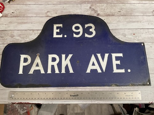 ORIGINAL ANTIQUE NYC MANHATTAN PORCELAIN HUMPBACK STREET SIGN 93RD ...