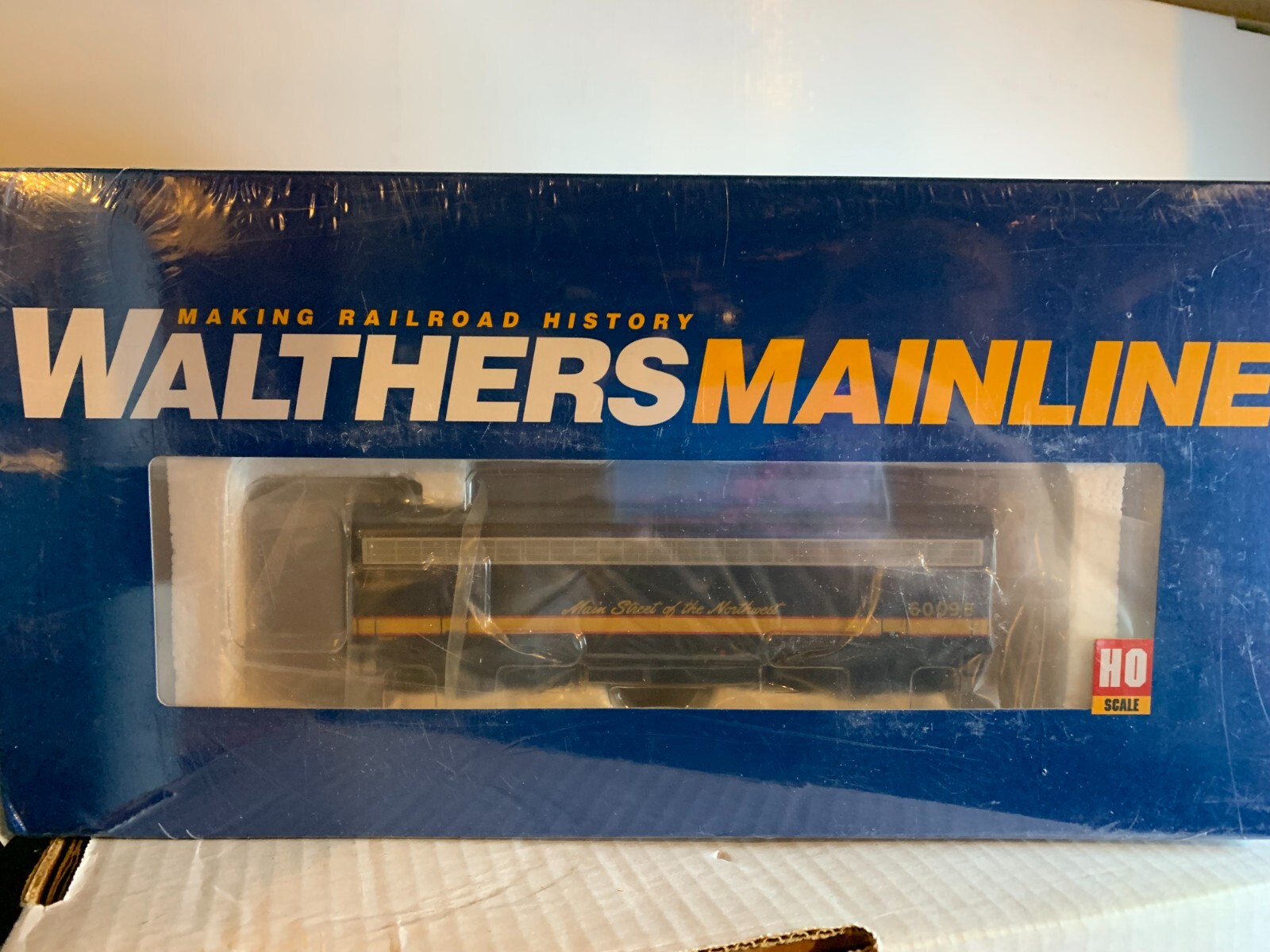 WALTHERS/Mainline #910-19933 N.P. EMD F-7 A&B Diesels w/DCC & Sound H.O ...