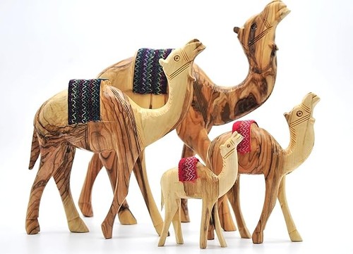 vintage set 4 Camels Hand Carved Olive Wood Holy Land Bethlehem and 1 ...