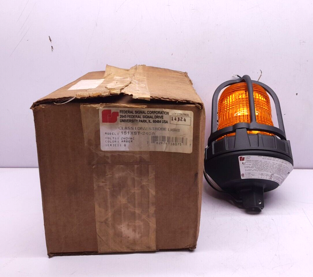 Federal Signal 151XST-240A Strobe Light 240VAC Amber Ser B 230-240V 0 ...