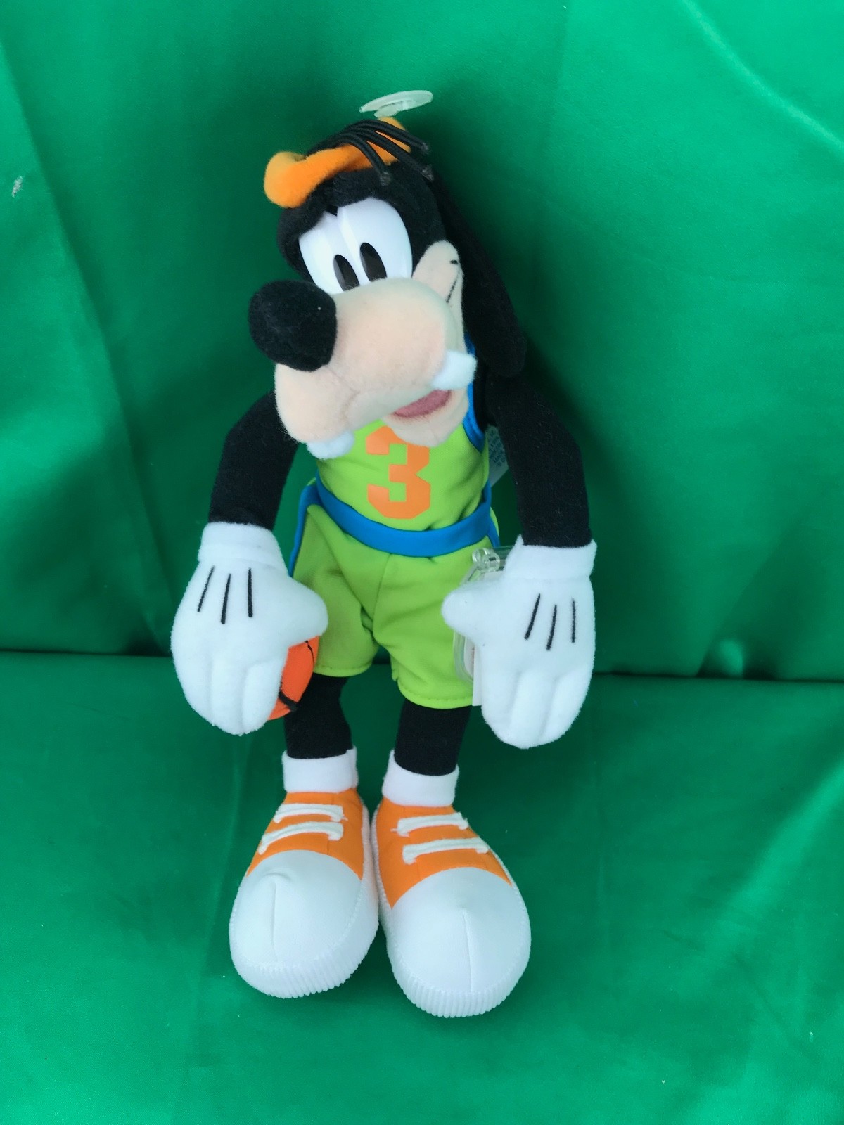 Vintage Disney WDCC Goofy Double Dribble Dribbling Down Court Plush ...
