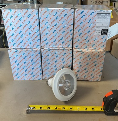 Lot Of 6 New 18W NEPTUN LED Lamp Light Bulbs 4100K 60Hz Suitable For ...
