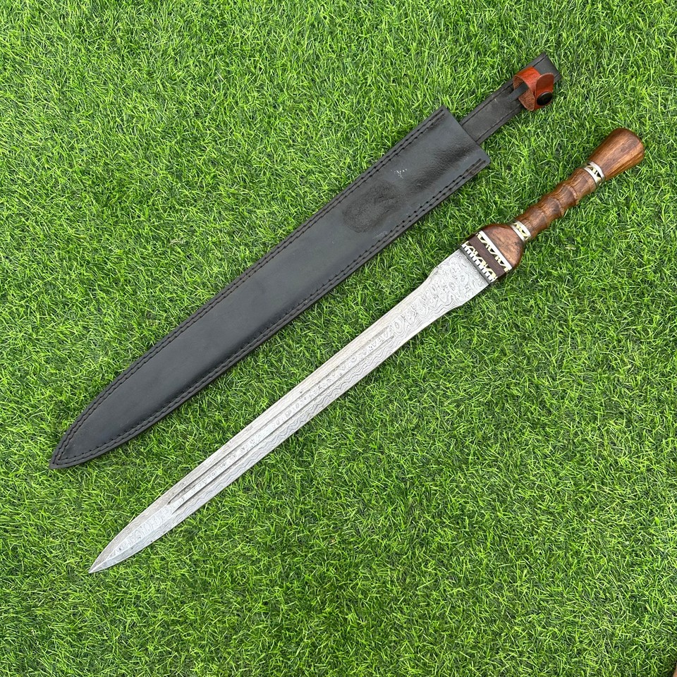 Premium Handmade Damascus Steel Short Sword – Outdoor Gladius sword W ...