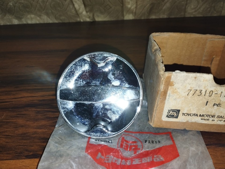 NOS Toyota Corolla KE30 KE50 Carina TA12 TA14 Corona RT100 Fuel Tank ...