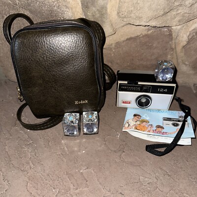 Vintage Kodak Instamatic Camera 124 with leather kodak padded csse 1968 ...