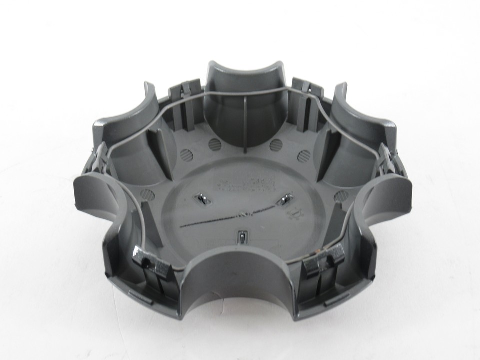 Genuine OEM Toyota 4260B-04060 Hubcap Center Wheel Cover 2016-2019 ...