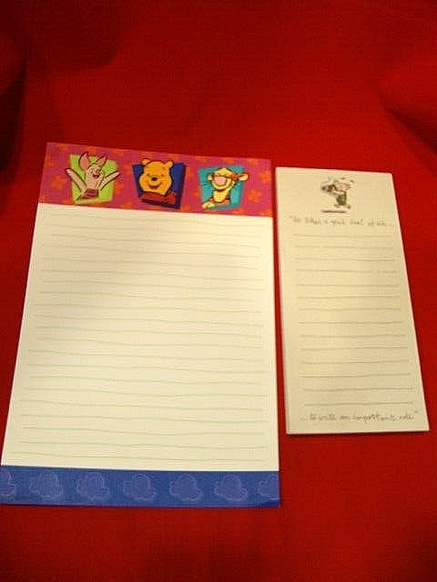 Disney's Winnie the Pooh Notepad w/Magnet and Loose Stationary (13 ...
