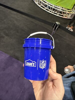 Lowe’s Mini Bucket 0.5-Quart BPA-Free NFL Paint Bucket, Super Bowl 59 ...