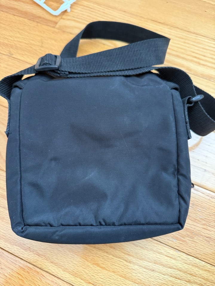 Vintage Case Logic CD Player & CD Black Bag with Carry Strap | eBay