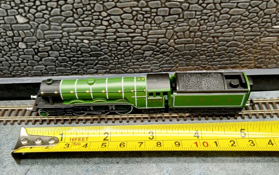 N Gauge Scale Flying Scotsman Steam Locomotive Train Model Railway ...