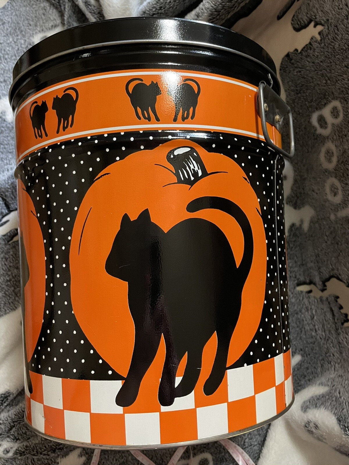 Vintage Halloween Independent Can Co. Balto Maryland Tin Candy Bucket ...
