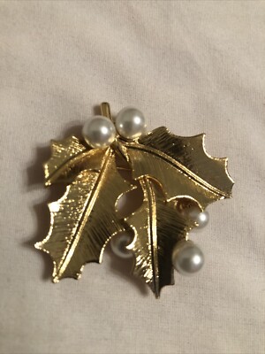 TALBOTS Gold Tone Faux Pearl Christmas Holiday Holly Leaf Pin | eBay