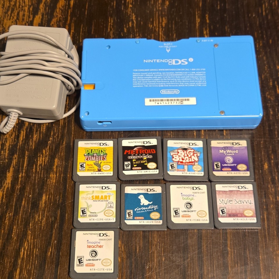 Nintendo DS Console Blue w/ Charger & 9 Game Lot Plants vs. Zombies ...