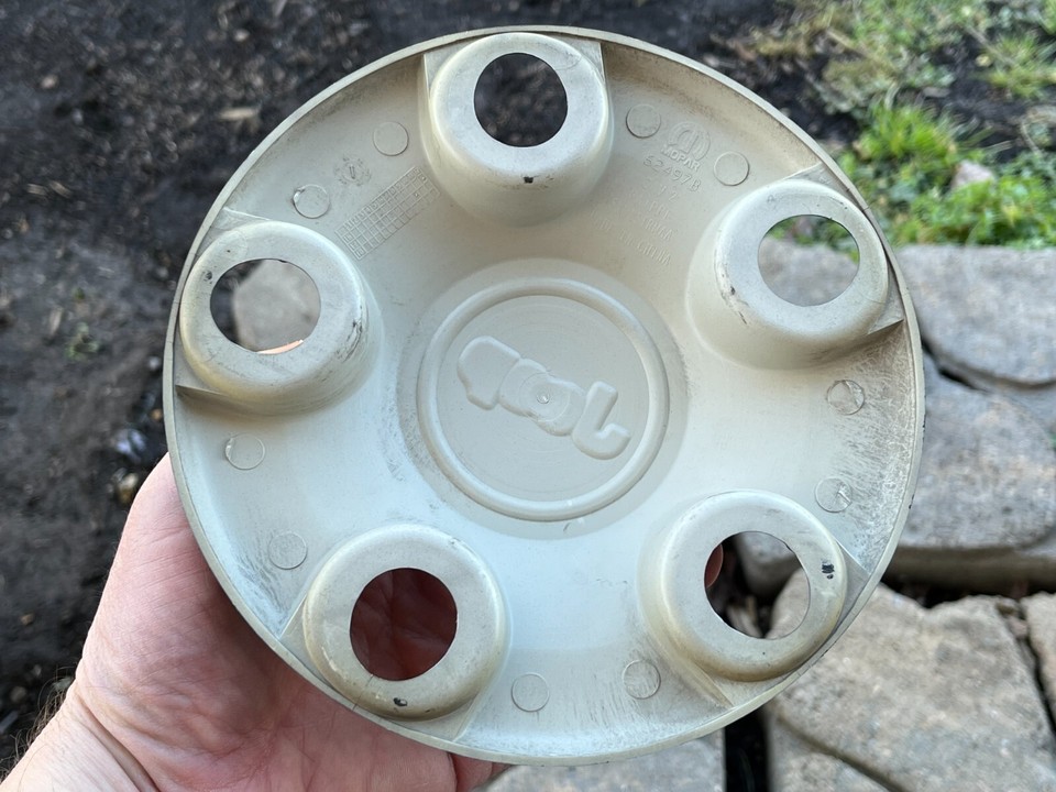 JEEP GLADIATOR WRANGLER OEM WHEEL CENTER CAP BLACK 5XN15TRMAA 62497B | eBay