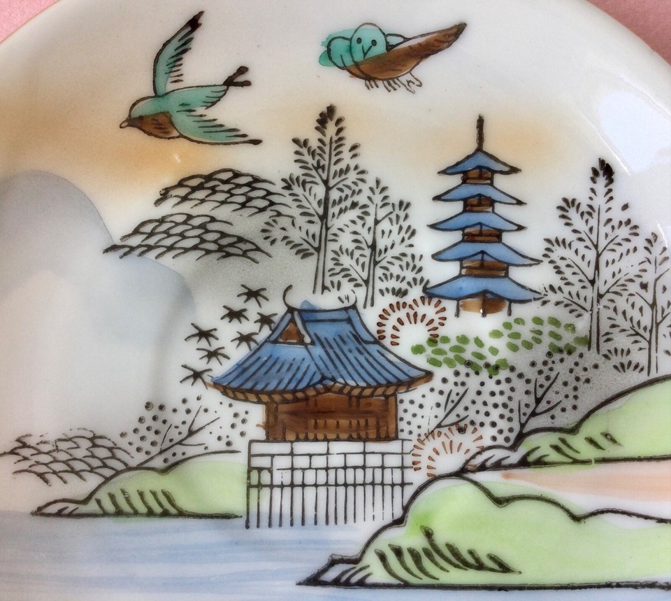 3 TASSES + 3 SOUCOUPES en PORCELAINE FINE CFC JAPAN.décor peint main ...