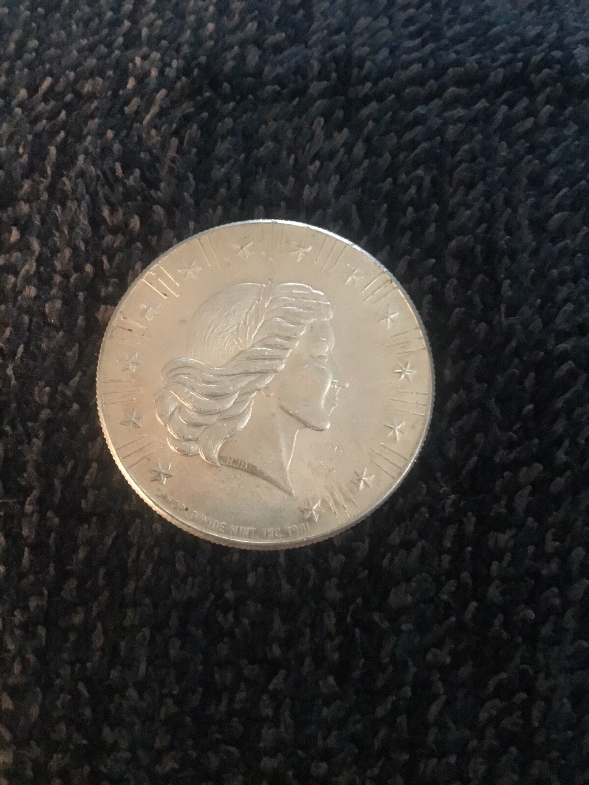 .999 Fine Silver 1981 World Wide Mint Coin | eBay