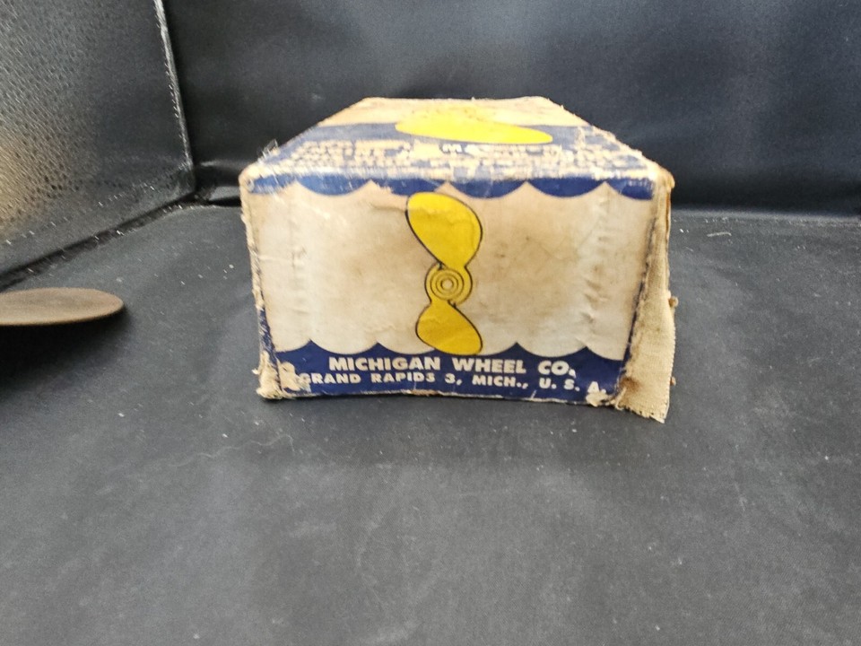 NOS Early Vintage Brass Michigan Propeller 2 Blade Weedless 8x5 NIB! | eBay