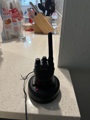 Motorola Magone BPR40 Two-Way Radio with Charger AAH84RCS8AA1AN | eBay