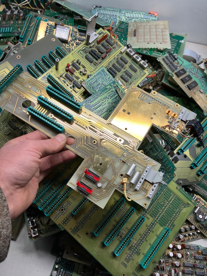 37lbs fully plated circuits boards for gold recovery | eBay