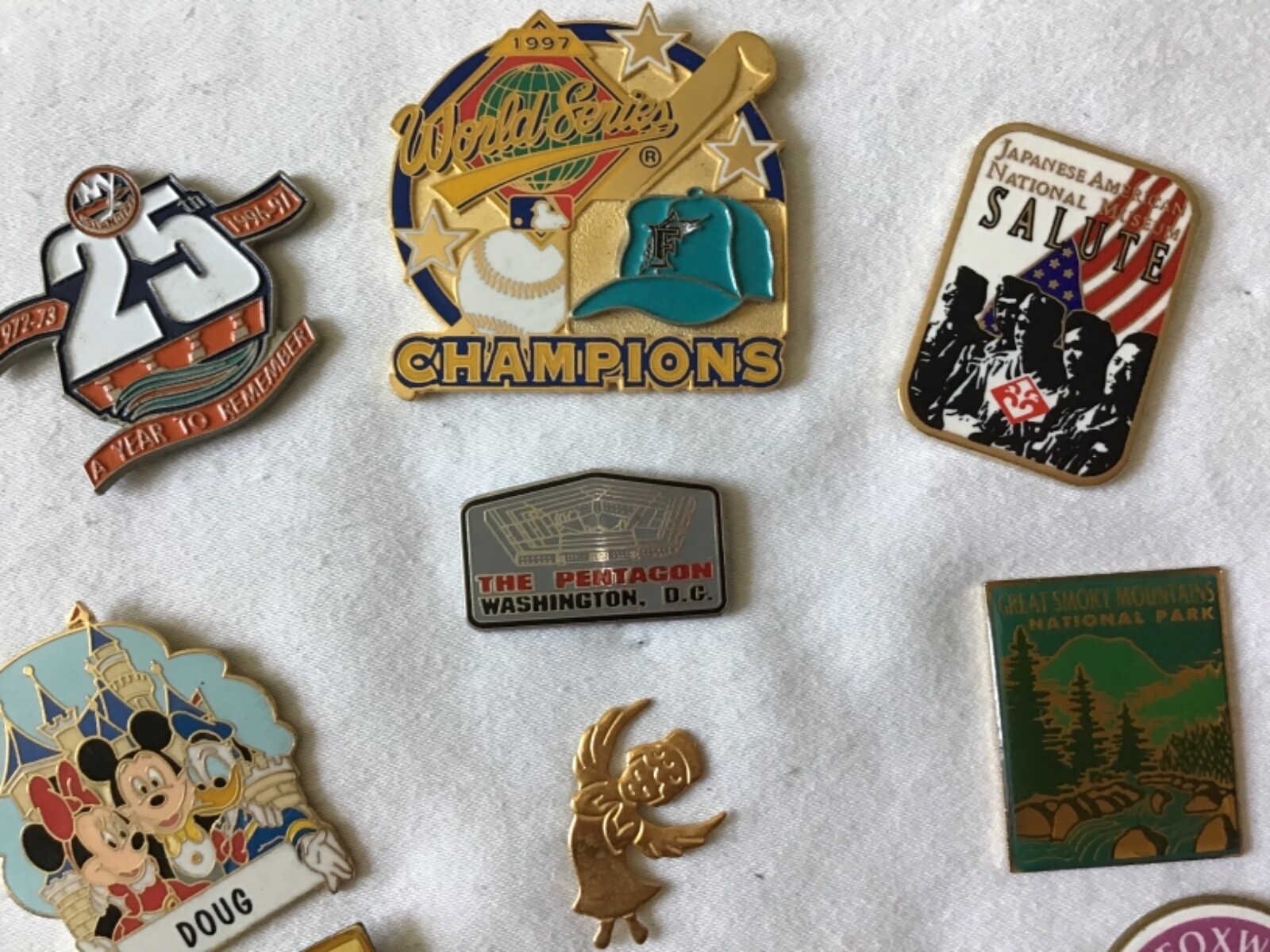Baseball Cap Pins Vintage Lot Of 22 VA Tampa Boston Atlanta Canada IBM ...