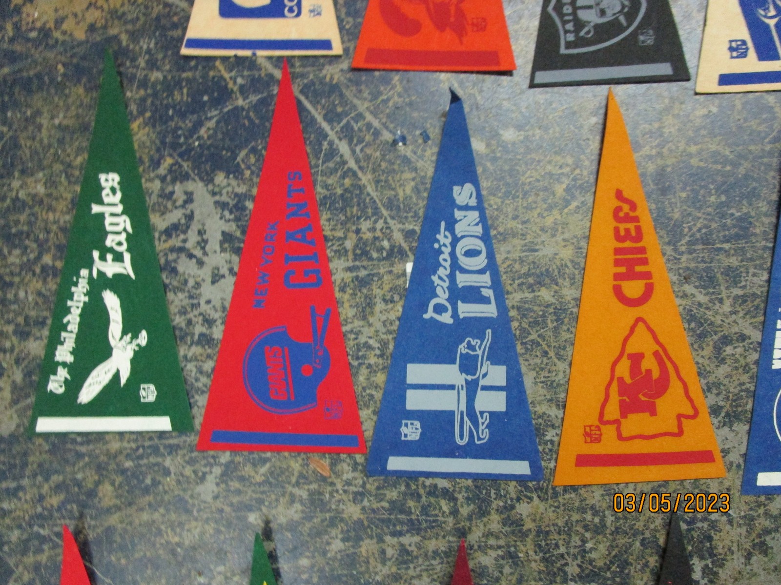 27 Vintage Mini NFL Football Pennants | eBay