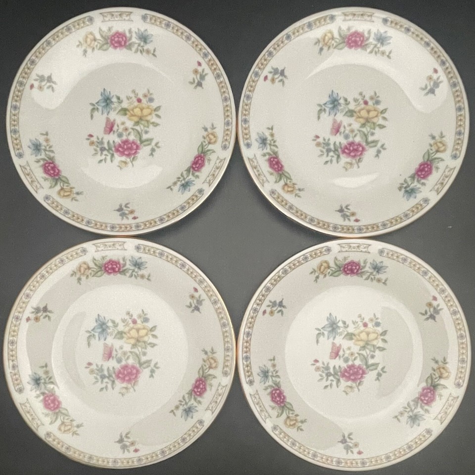 Liling Fine China Ling Rose Dinnerware 20 Piece Set for 4 c1980s Made ...