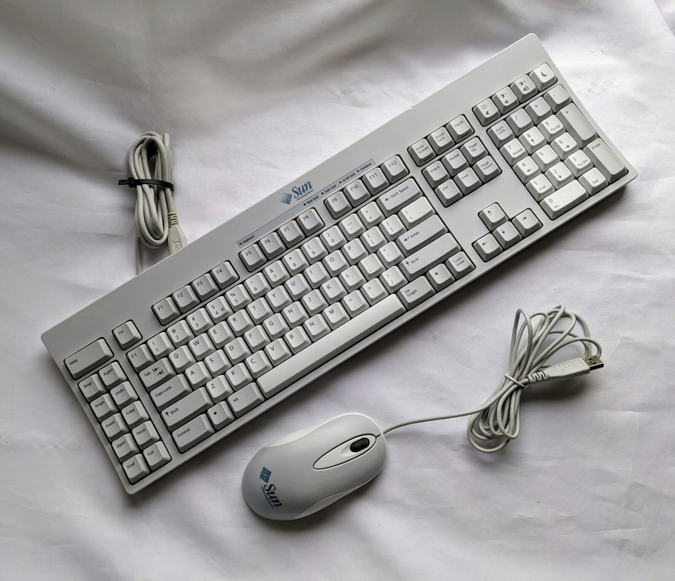 SUN Blade 2500 Silver 1x 1.6GHz 8GB 1x146GB XVR-600 DVD Type-7 Keyboard ...