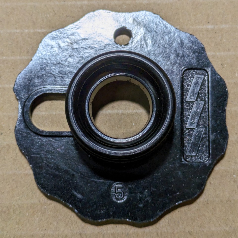 Vintage SINGER TOP HAT B Cams, Fashion Decorative Stitch Discs, Zig-Zag ...