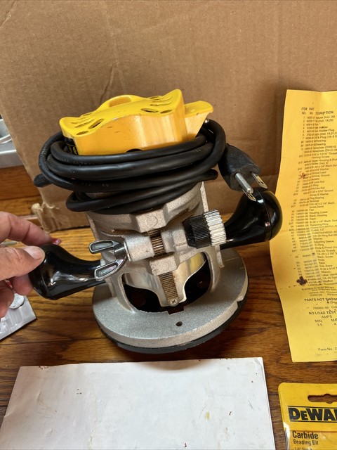 DEWALT 9amp 25000 RPM Heavy Duty Router DW610 for sale online | eBay